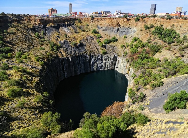The Big Hole, Open Mine, Kimberley Mine - Kimberly - South Africa ...